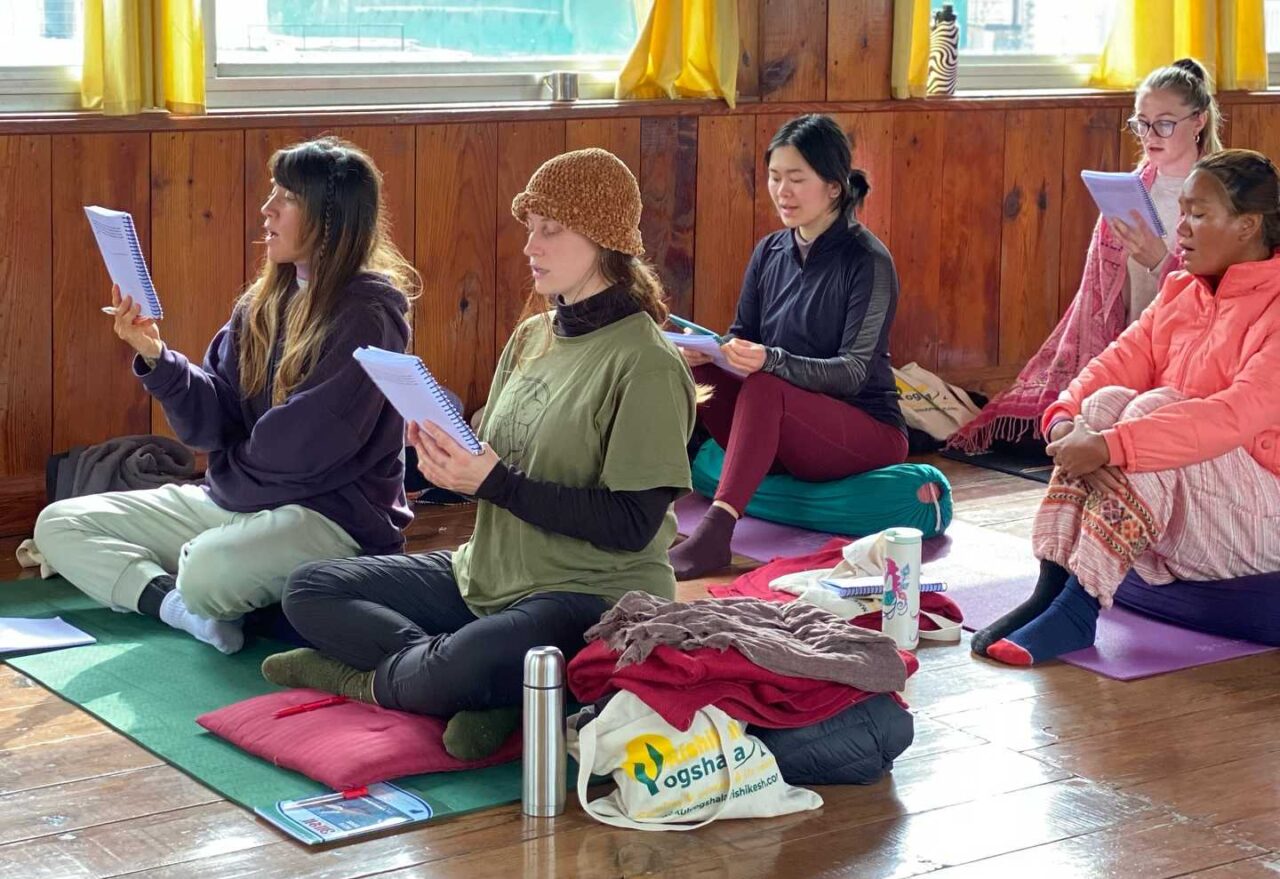 Mantras Yoga: Benefits & Techniques Explained